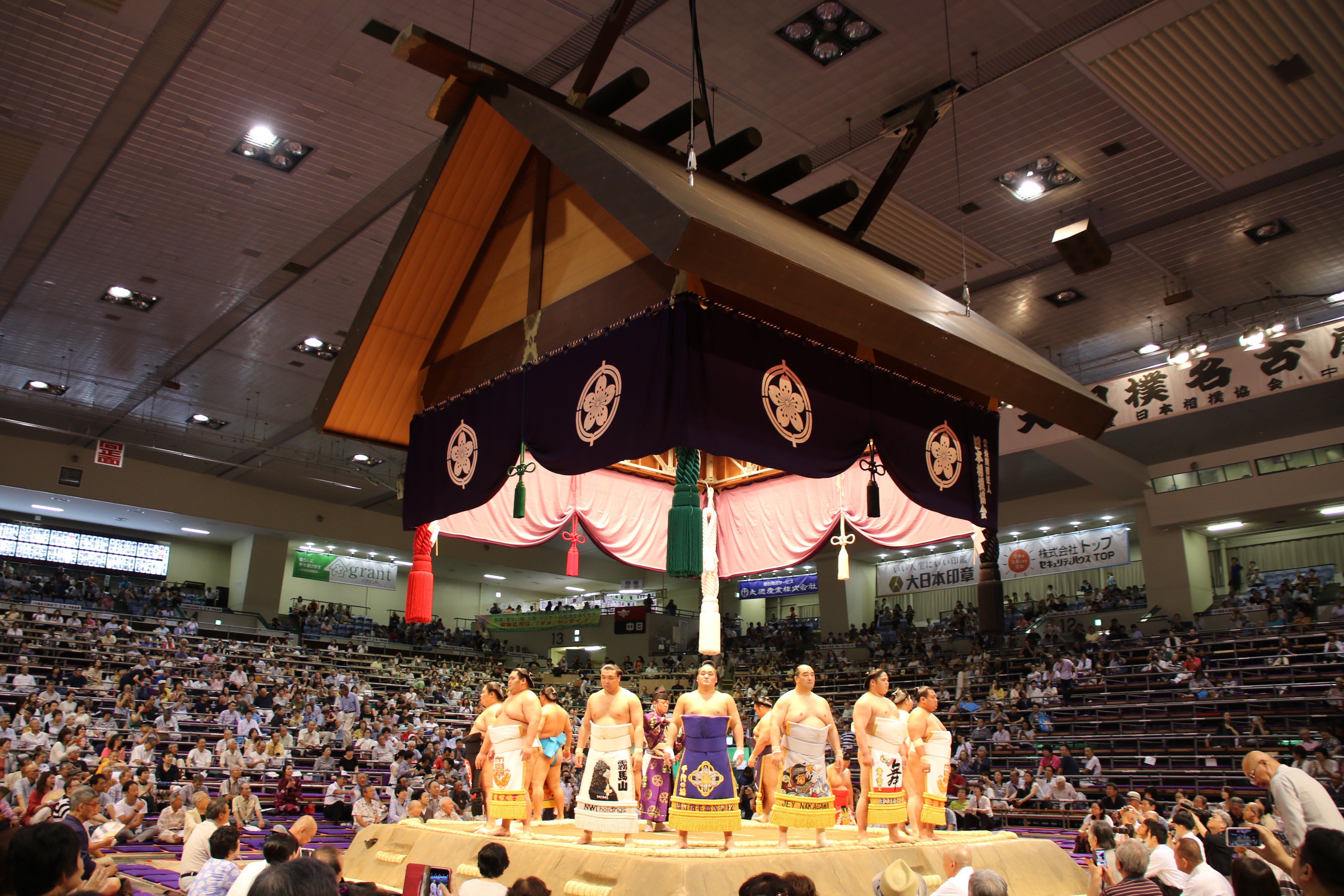How They Make Japanese Sumo Rings! – JapanSauce.Net