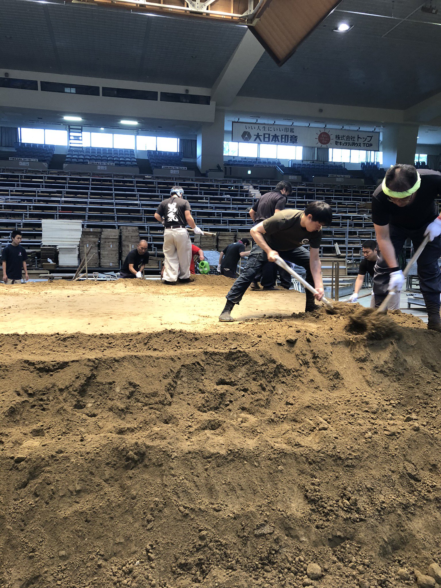 How They Make Japanese Sumo Rings! – JapanSauce.Net